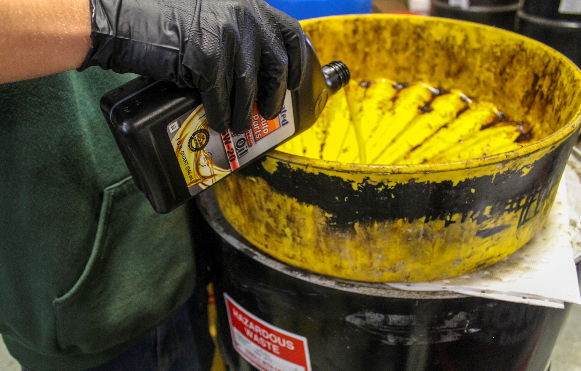 Your Options for Motor Oil Disposal in Massachusetts - NEDT